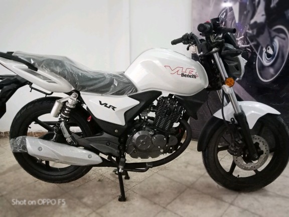 موتوسيكل بانيللي VLR 150 ديجيتال - مؤسسة مصر لتجارة وسائل النقل الخفيف